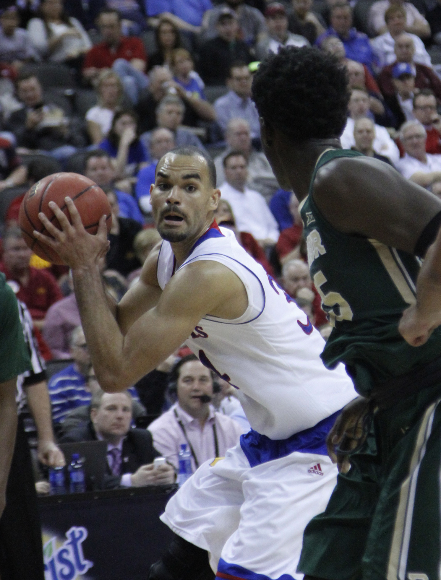 Perry Ellis returns to help KU reach title game | News, Sports, Jobs ...
